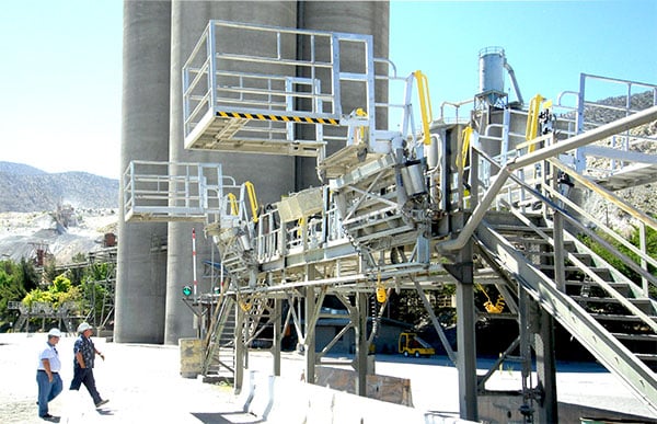 Choosing Appropriate Truck Loading Racks for Chemical Companies